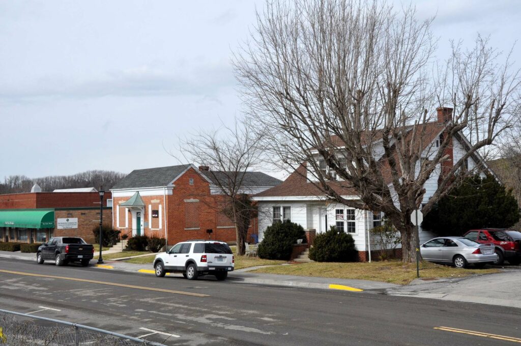 Bull Thistle Cave Archaeological Site – DHR